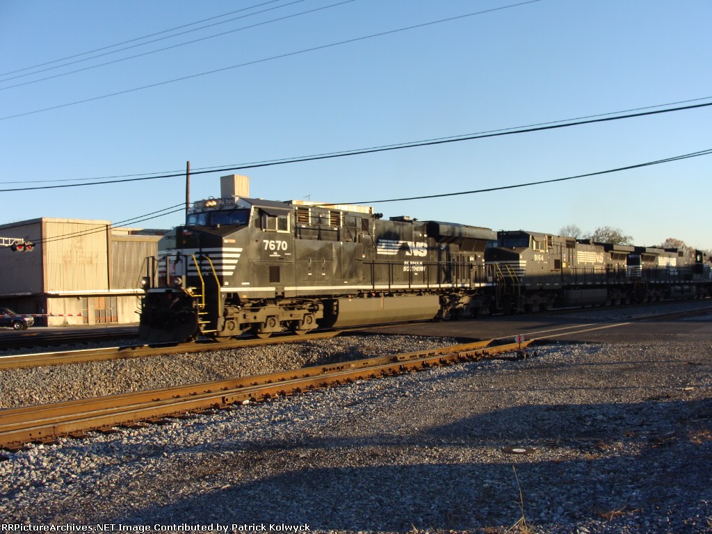 NS 7670